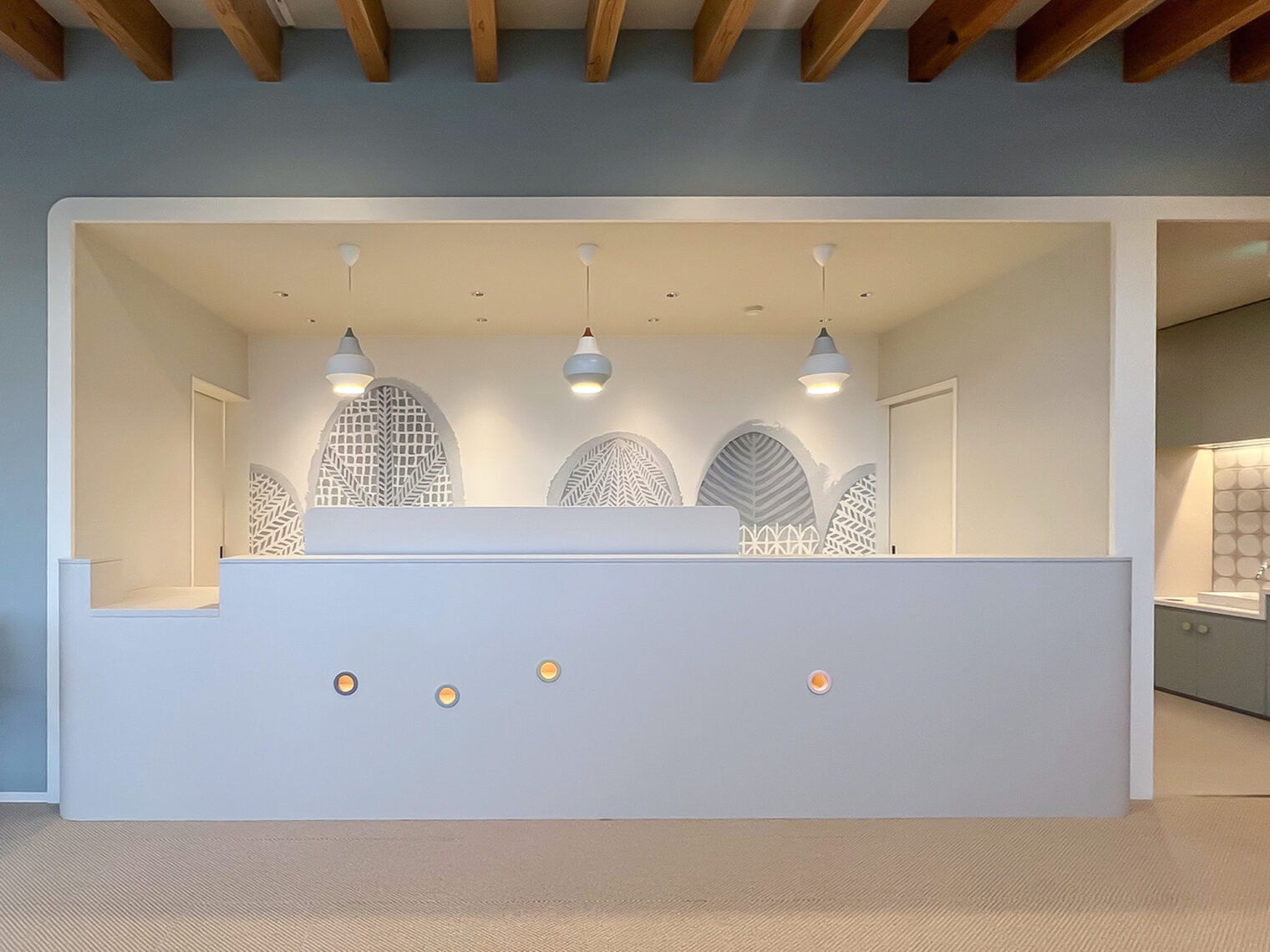 施工事例 - CLINIC Ritto,Shiga｜壁紙・施工事例｜WhO